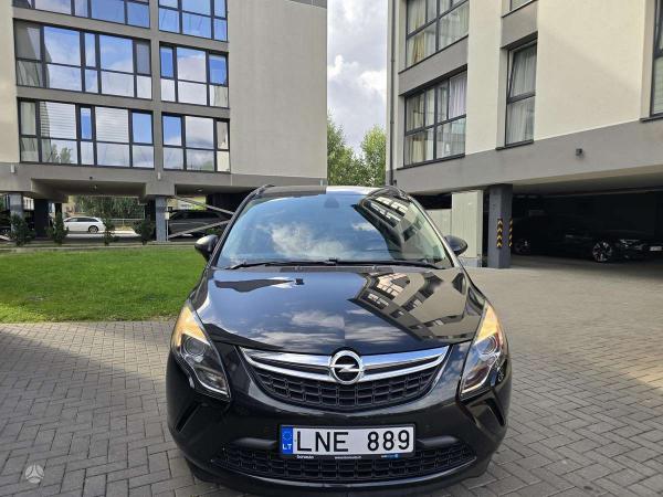 Черный Опель Zafira Tourer 2012 в Каунас, объемом двигателя 1.96 л и пробегом 352 тыс. км за 3750 €, фото 3 на AUTOMOTO.COM.LV