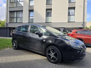 Melns Opel Zafira Tourer 2012 Kauņa, ar dzinēja tilpumu 1.96 L un nobraukumu 352 tūkst. km par 3750 €, foto 6 vietnē AUTOMOTO.COM.LV