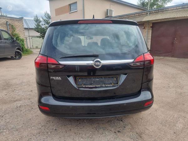 Melns Opel Zafira Tourer 2012 Alīta, ar dzinēja tilpumu 1.96 L un nobraukumu 246 tūkst. km par 4199 €, foto 7 vietnē AUTOMOTO.COM.LV