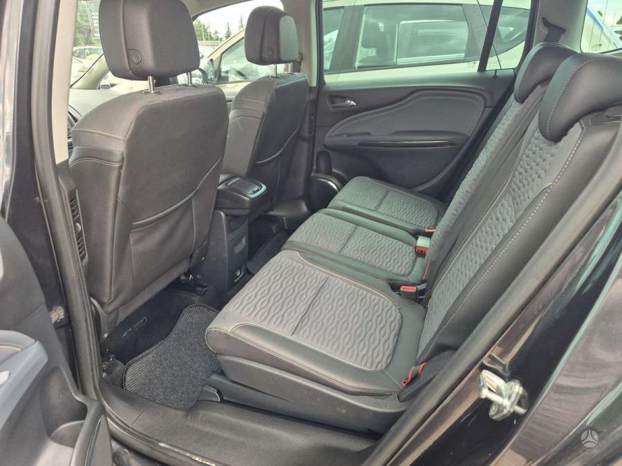 Черный Опель Zafira Tourer 2012 в Утена, объемом двигателя 1.96 л и пробегом 282 тыс. км за 3900 €, фото 12 на AUTOMOTO.COM.LV