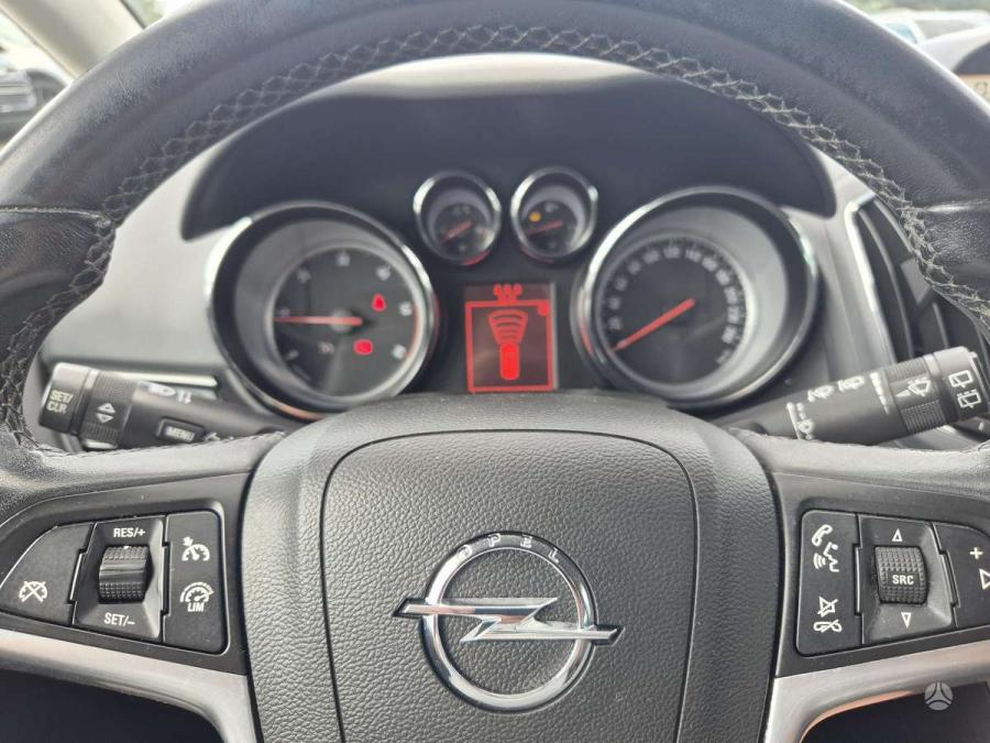 Черный Опель Zafira Tourer 2012 в Утена, объемом двигателя 1.96 л и пробегом 282 тыс. км за 3900 €, фото 16 на AUTOMOTO.COM.LV