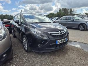 Black Opel Zafira Tourer 2012 in Utena, with an engine capacity of 1.96 L and mileage of 282 thousand km for 3900 €, photo  on AUTOMOTO.COM.LV