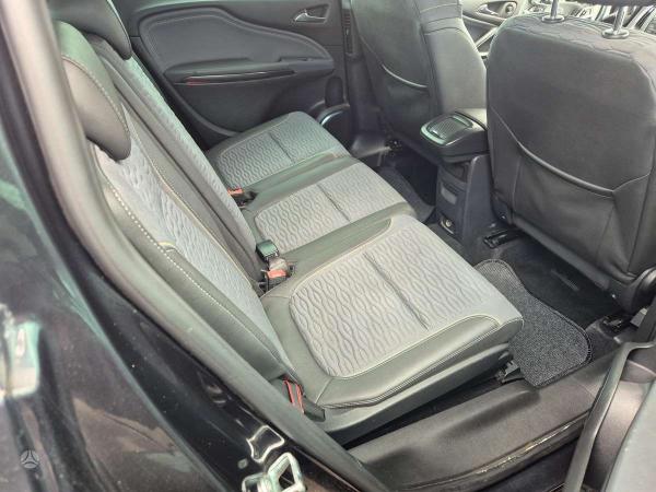 Melns Opel Zafira Tourer 2012 Utena, ar dzinēja tilpumu 1.96 L un nobraukumu 282 tūkst. km par 3900 €, foto 10 vietnē AUTOMOTO.COM.LV