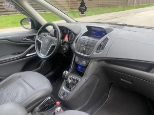 Melns Opel Zafira Tourer 2012 Klaipėda, ar dzinēja tilpumu 1.60 L un nobraukumu 264 tūkst. km par 3250 €, foto 8 vietnē AUTOMOTO.COM.LV