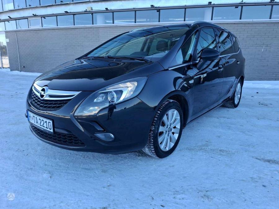 Черный Опель Zafira Tourer 2013 в Кедайняй, объемом двигателя 1.96 л и пробегом 275 тыс. км за 5350 €, фото 1 на AUTOMOTO.COM.LV