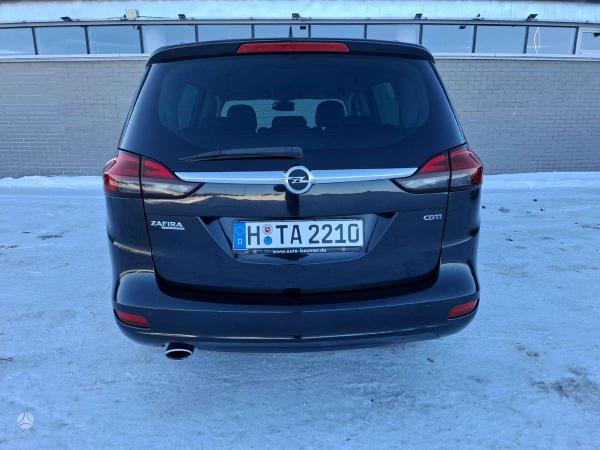 Melns Opel Zafira Tourer 2013 Kėdainiai, ar dzinēja tilpumu 1.96 L un nobraukumu 275 tūkst. km par 5350 €, foto 8 vietnē AUTOMOTO.COM.LV