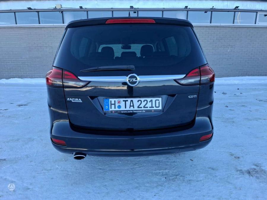 Melns Opel Zafira Tourer 2013 Kėdainiai, ar dzinēja tilpumu 1.96 L un nobraukumu 275 tūkst. km par 5350 €, foto 8 vietnē AUTOMOTO.COM.LV