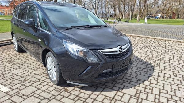 Melns Opel Zafira Tourer 2013 Kelmė, ar dzinēja tilpumu 1.40 L un nobraukumu 123 tūkst. km par 4800 €, foto 1 vietnē AUTOMOTO.COM.LV