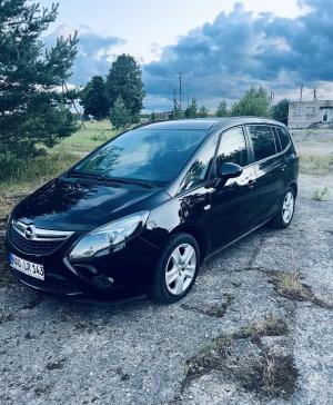 Черный Опель Zafira Tourer 2013 в Вильнюс, объемом двигателя 1.96 л и пробегом 330 тыс. км за 4700 €, фото  на AUTOMOTO.COM.LV