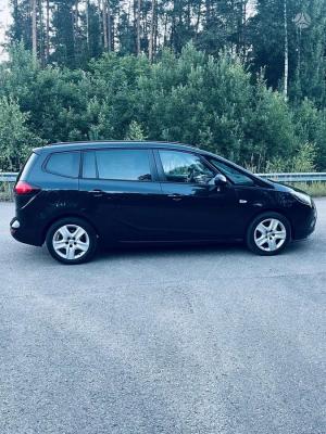 Черный Опель Zafira Tourer 2013 в Вильнюс, объемом двигателя 1.96 л и пробегом 330 тыс. км за 4700 €, фото 13 на AUTOMOTO.COM.LV