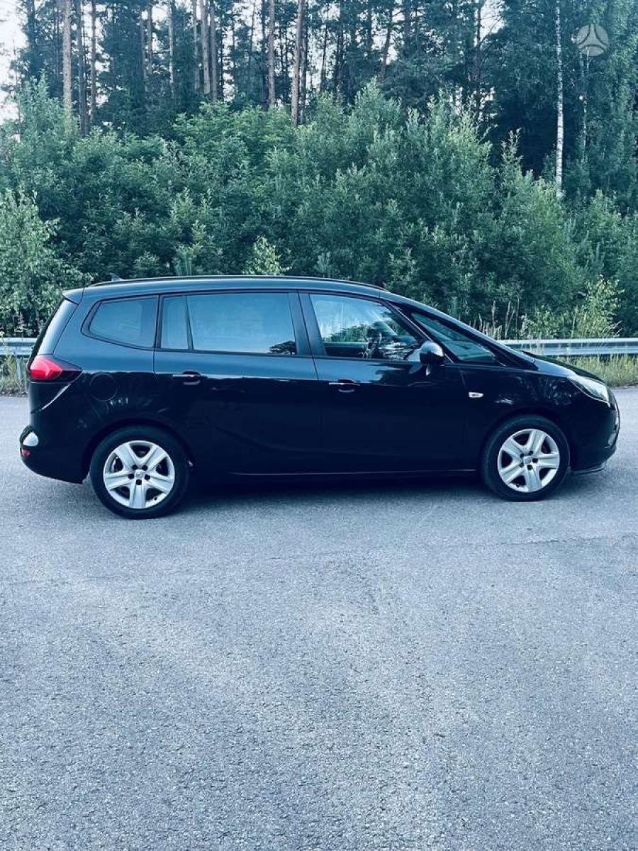 Черный Опель Zafira Tourer 2013 в Вильнюс, объемом двигателя 1.96 л и пробегом 330 тыс. км за 4700 €, фото 13 на AUTOMOTO.COM.LV