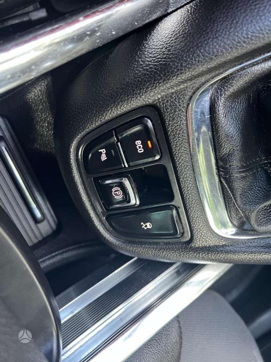 Black Opel Zafira Tourer 2013 in Siauliai, with an engine capacity of 1.96 L and mileage of 261 thousand km for 3750 €, photo 15 on AUTOMOTO.COM.LV