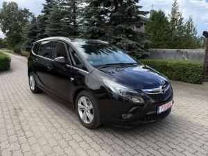 Черный Опель Zafira Tourer 2013 в Таураге, объемом двигателя 1.96 л и пробегом 264 тыс. км за 4900 €, фото  на AUTOMOTO.COM.LV