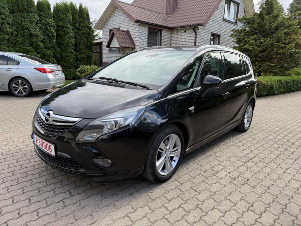 Melns Opel Zafira Tourer 2013 Tauragė, ar dzinēja tilpumu 1.96 L un nobraukumu 264 tūkst. km par 4900 €, foto 3 vietnē AUTOMOTO.COM.LV
