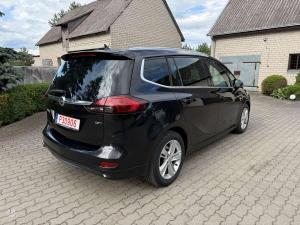 Черный Опель Zafira Tourer 2013 в Таураге, объемом двигателя 1.96 л и пробегом 264 тыс. км за 4900 €, фото 5 на AUTOMOTO.COM.LV