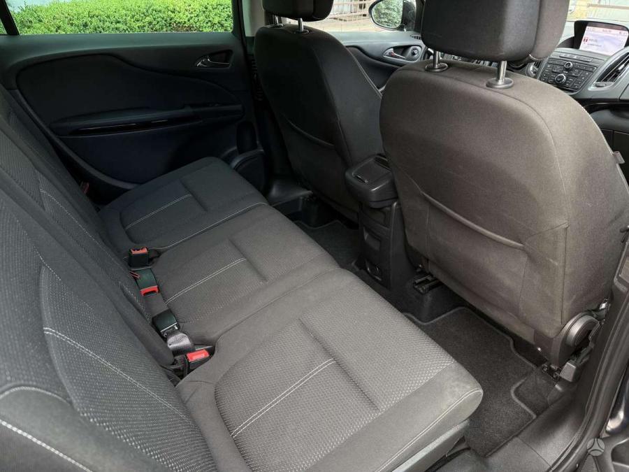 Черный Опель Zafira Tourer 2013 в Таураге, объемом двигателя 1.96 л и пробегом 264 тыс. км за 4900 €, фото 11 на AUTOMOTO.COM.LV