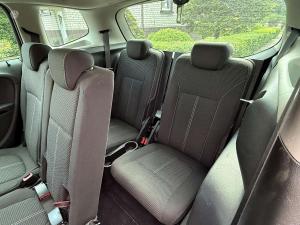 Черный Опель Zafira Tourer 2013 в Таураге, объемом двигателя 1.96 л и пробегом 264 тыс. км за 5200 €, фото 13 на AUTOMOTO.COM.LV