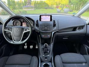 Черный Опель Zafira Tourer 2013 в Таураге, объемом двигателя 1.96 л и пробегом 264 тыс. км за 5200 €, фото 16 на AUTOMOTO.COM.LV