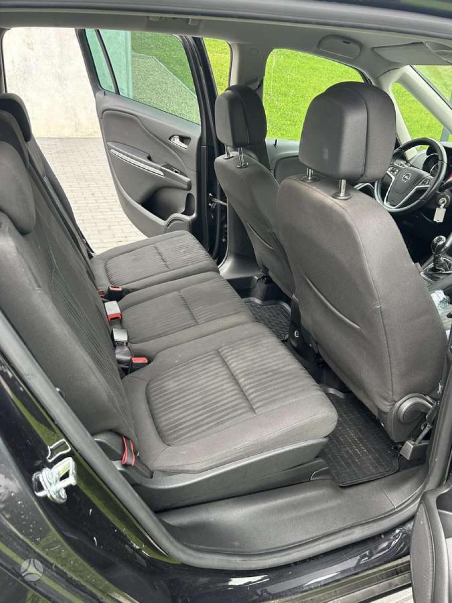 Черный Опель Zafira Tourer 2013 в Плунге, объемом двигателя 1.36 л и пробегом 195 тыс. км за 4550 €, фото 13 на AUTOMOTO.COM.LV