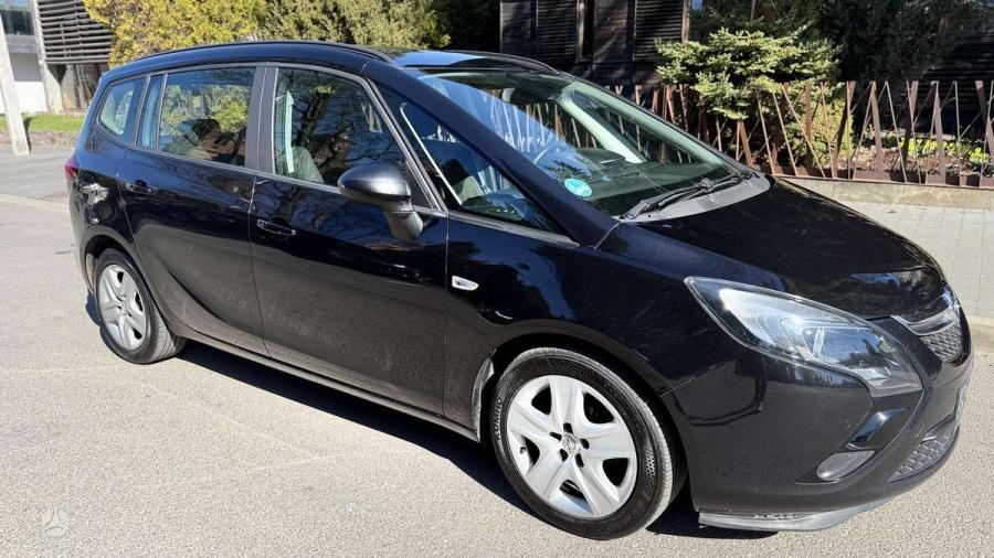 Черный Опель Zafira Tourer 2013 в Паневежис, объемом двигателя 1.96 л и пробегом 260 тыс. км за 4000 €, фото 15 на AUTOMOTO.COM.LV