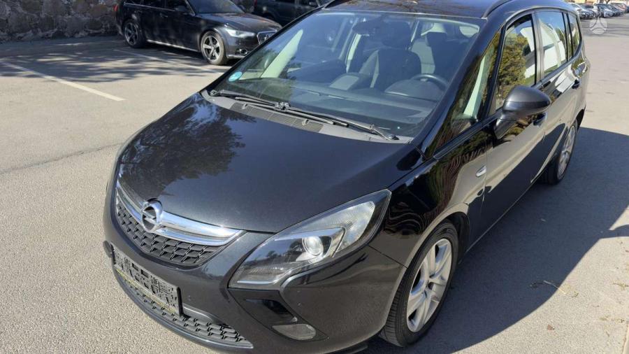 Черный Опель Zafira Tourer 2013 в Паневежис, объемом двигателя 1.96 л и пробегом 260 тыс. км за 4000 €, фото 19 на AUTOMOTO.COM.LV