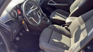 Черный Опель Zafira Tourer 2013 в Паневежис, объемом двигателя 1.96 л и пробегом 260 тыс. км за 4000 €, фото 20 на AUTOMOTO.COM.LV