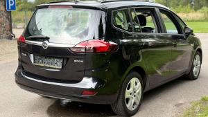 Black Opel Zafira Tourer 2013 in Panevezys, with an engine capacity of 1.96 L and mileage of 260 thousand km for 4000 €, photo 10 on AUTOMOTO.COM.LV