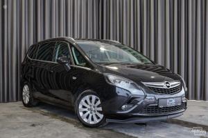 Черный Опель Zafira Tourer 2014 в Мариямполе, объемом двигателя 2.00 л и пробегом 250 тыс. км за 5450 €, фото  на AUTOMOTO.COM.LV