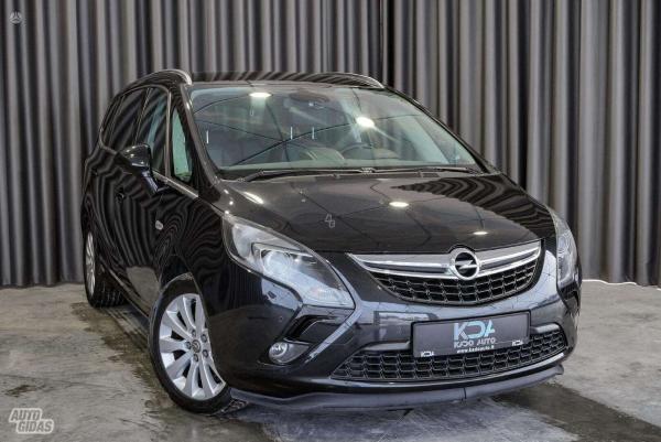 Melns Opel Zafira Tourer 2014 Marijampole, ar dzinēja tilpumu 2.00 L un nobraukumu 250 tūkst. km par 5450 €, foto 2 vietnē AUTOMOTO.COM.LV