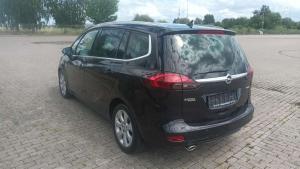 Черный Опель Zafira Tourer 2014 в Мариямполе, объемом двигателя 1.96 л и пробегом 242 тыс. км за 5500 €, фото 6 на AUTOMOTO.COM.LV