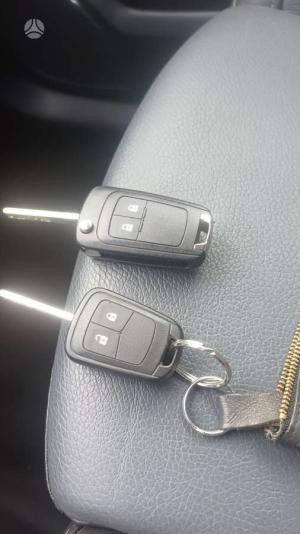 Черный Опель Zafira Tourer 2014 в Мариямполе, объемом двигателя 1.96 л и пробегом 242 тыс. км за 5500 €, фото 11 на AUTOMOTO.COM.LV