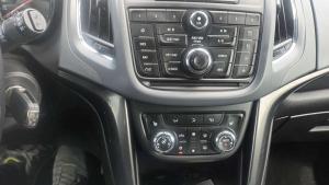 Черный Опель Zafira Tourer 2014 в Мариямполе, объемом двигателя 1.96 л и пробегом 242 тыс. км за 5500 €, фото 12 на AUTOMOTO.COM.LV