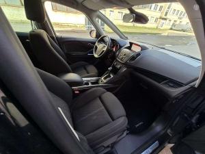 Черный Опель Zafira Tourer 2014 в Мажейкяй, объемом двигателя 1.96 л и пробегом 240 тыс. км за 5700 €, фото 6 на AUTOMOTO.COM.LV