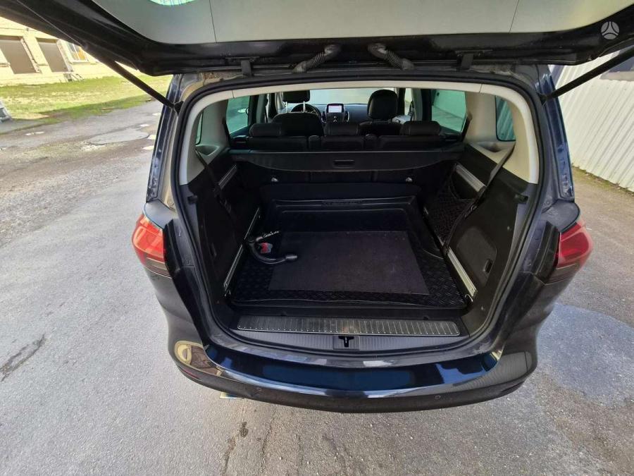 Черный Опель Zafira Tourer 2014 в Мажейкяй, объемом двигателя 1.96 л и пробегом 240 тыс. км за 5700 €, фото 7 на AUTOMOTO.COM.LV