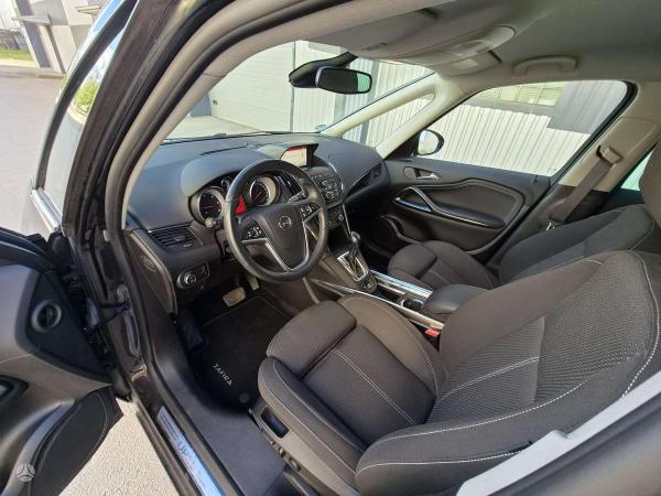 Черный Опель Zafira Tourer 2014 в Мажейкяй, объемом двигателя 1.96 л и пробегом 240 тыс. км за 5700 €, фото 9 на AUTOMOTO.COM.LV