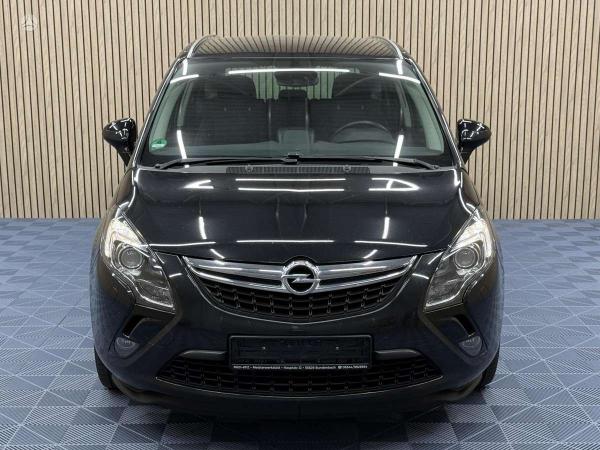Black Opel Zafira Tourer 2014 in Marijampole, with an engine capacity of 1.96 L and mileage of 232 thousand km for 5650 €, photo 4 on AUTOMOTO.COM.LV