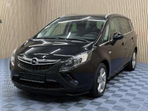 Black Opel Zafira Tourer 2014 in Marijampole, with an engine capacity of 1.96 L and mileage of 232 thousand km for 5650 €, photo 5 on AUTOMOTO.COM.LV