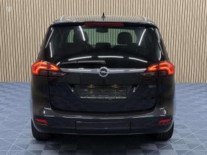 Black Opel Zafira Tourer 2014 in Marijampole, with an engine capacity of 1.96 L and mileage of 232 thousand km for 5650 €, photo 7 on AUTOMOTO.COM.LV
