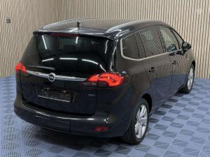 Black Opel Zafira Tourer 2014 in Marijampole, with an engine capacity of 1.96 L and mileage of 232 thousand km for 5650 €, photo 12 on AUTOMOTO.COM.LV