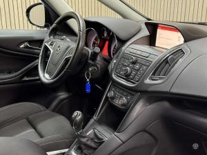 Black Opel Zafira Tourer 2014 in Marijampole, with an engine capacity of 1.96 L and mileage of 232 thousand km for 5650 €, photo 19 on AUTOMOTO.COM.LV