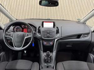 Black Opel Zafira Tourer 2014 in Marijampole, with an engine capacity of 1.96 L and mileage of 232 thousand km for 5650 €, photo 20 on AUTOMOTO.COM.LV