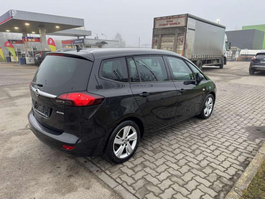 Melns Opel Zafira Tourer 2015 Kauņa, ar dzinēja tilpumu 1.96 L un nobraukumu 166 tūkst. km par 6350 €, foto 6 vietnē AUTOMOTO.COM.LV