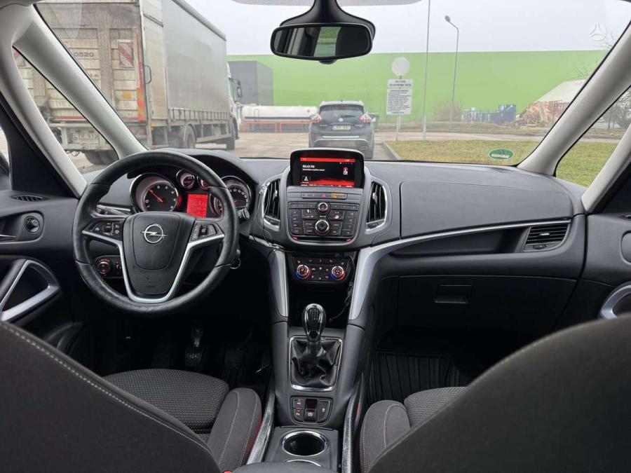 Melns Opel Zafira Tourer 2015 Kauņa, ar dzinēja tilpumu 1.96 L un nobraukumu 166 tūkst. km par 6350 €, foto 7 vietnē AUTOMOTO.COM.LV