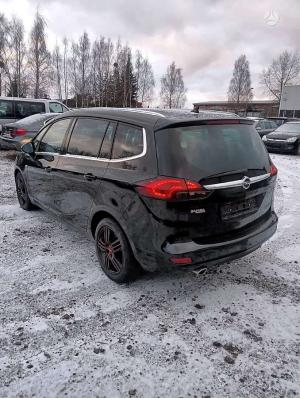 Melns Opel Zafira Tourer 2015 Ukmergė, ar dzinēja tilpumu 1.96 L un nobraukumu 293 tūkst. km par 5200 €, foto 7 vietnē AUTOMOTO.COM.LV