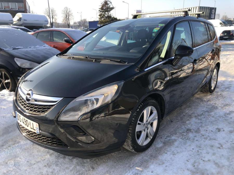 Черный Опель Zafira Tourer 2015 в Клайпеда, объемом двигателя 1.60 л и пробегом 263 тыс. км за 5699 €, фото 1 на AUTOMOTO.COM.LV