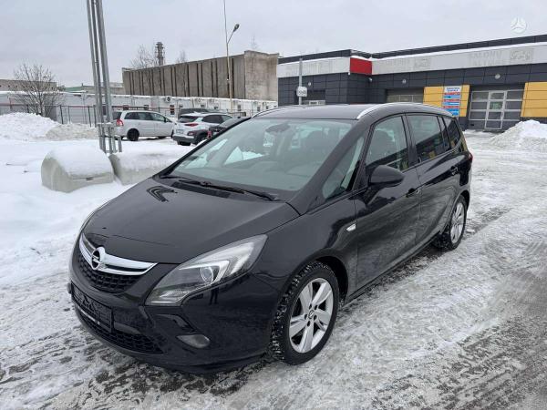 Melns Opel Zafira Tourer 2015 Kauņa, ar dzinēja tilpumu 1.96 L un nobraukumu 167 tūkst. km par 6450 €, foto 3 vietnē AUTOMOTO.COM.LV