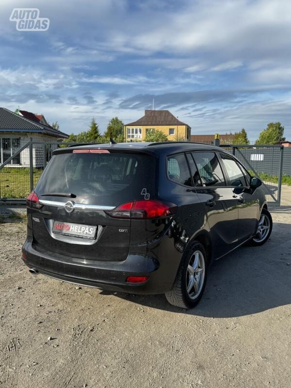 Black Opel Zafira Tourer 2015 in Klaipeda, with an engine capacity of 2.00 L and mileage of 285 thousand km for 5750 €, photo 4 on AUTOMOTO.COM.LV