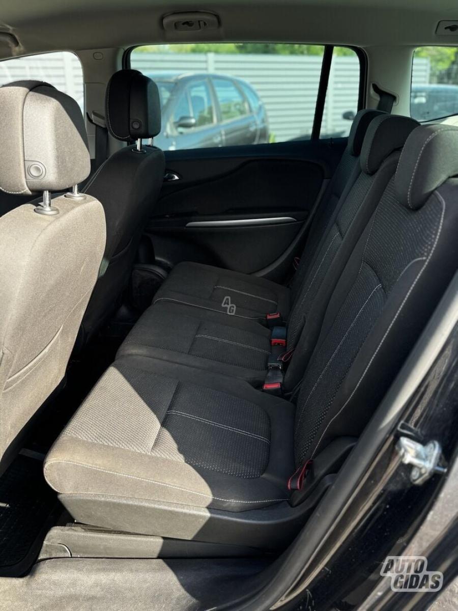 Black Opel Zafira Tourer 2015 in Klaipeda, with an engine capacity of 2.00 L and mileage of 285 thousand km for 5750 €, photo 10 on AUTOMOTO.COM.LV
