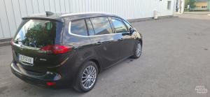Black Opel Zafira Tourer 2015 in Jonava, with an engine capacity of 1.60 L and mileage of 237 thousand km for 5950 €, photo 7 on AUTOMOTO.COM.LV