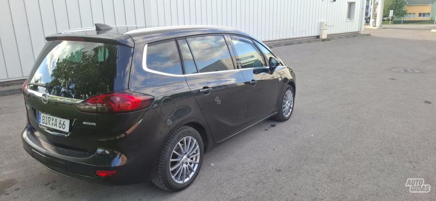 Black Opel Zafira Tourer 2015 in Jonava, with an engine capacity of 1.60 L and mileage of 237 thousand km for 5950 €, photo 7 on AUTOMOTO.COM.LV